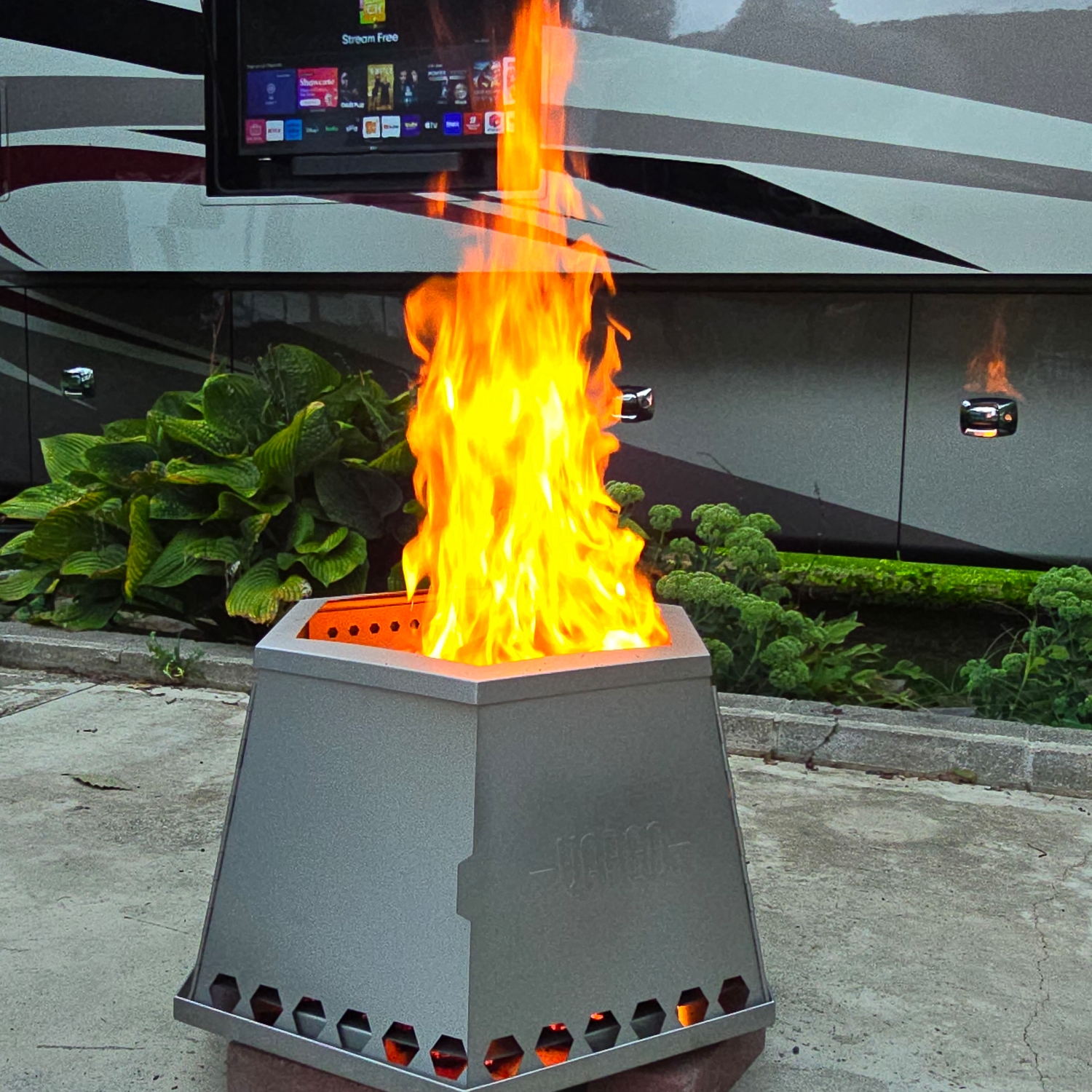 MEGAHEX Smokeless Fire Pit | Overland – VARGO