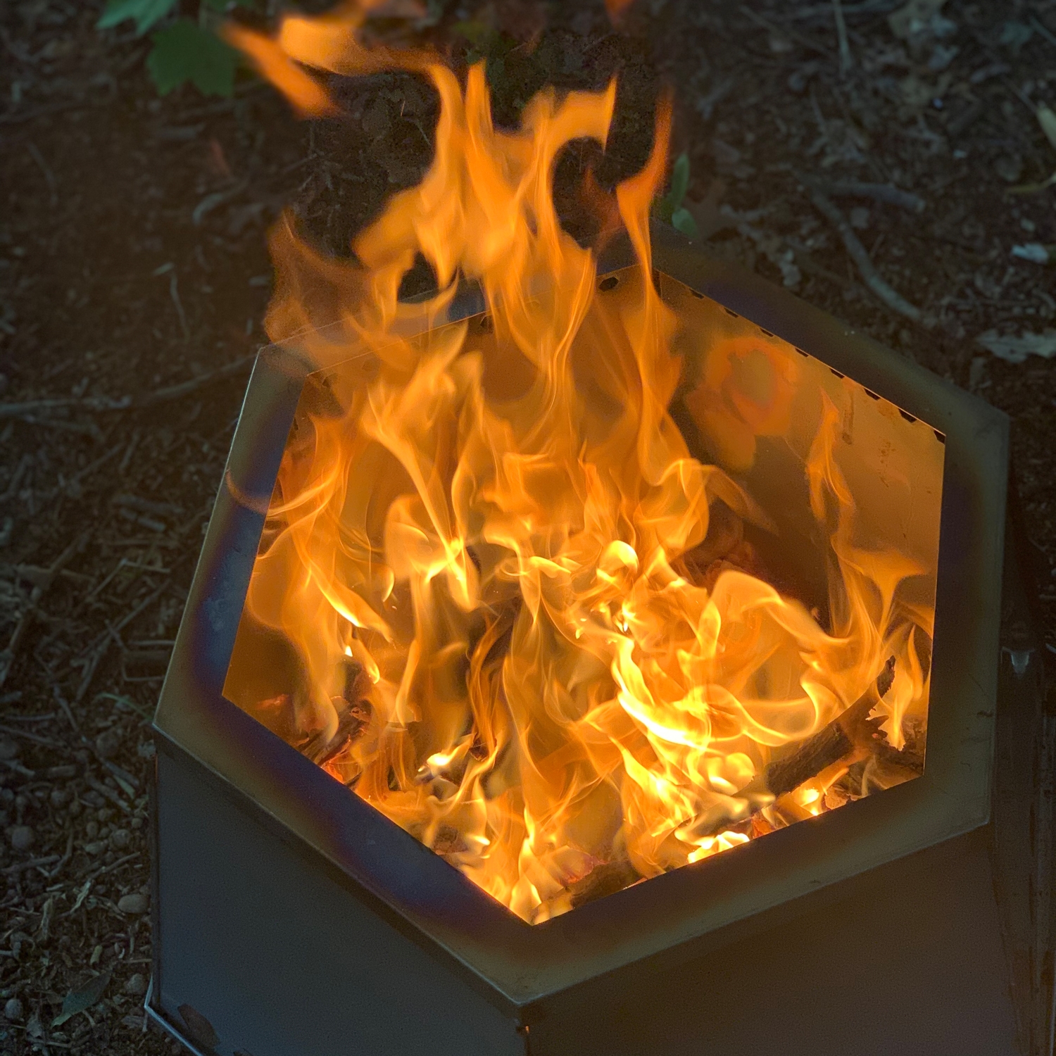MEGAHEX Smokeless Fire Pit | Overland – VARGO