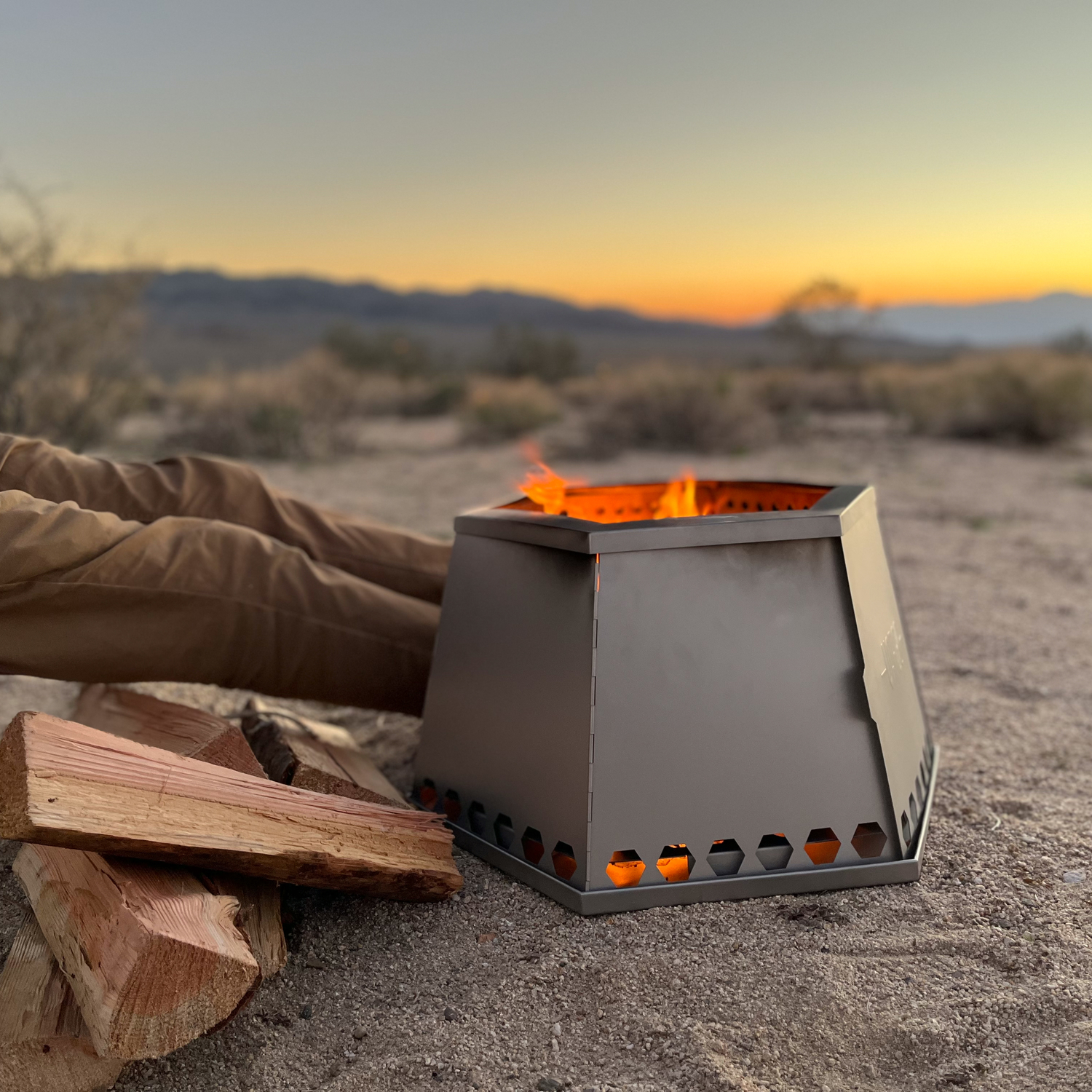 MEGAHEX Smokeless Fire Pit | Overland – VARGO