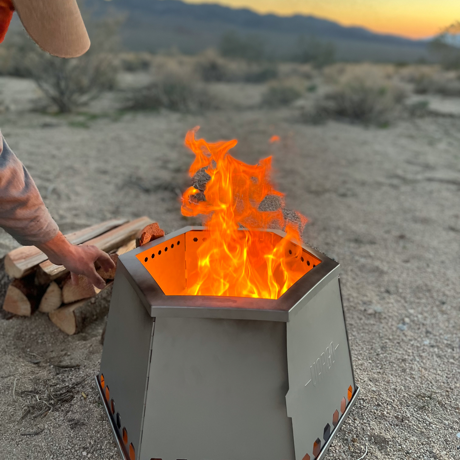 MEGAHEX Smokeless Fire Pit | Overland – VARGO